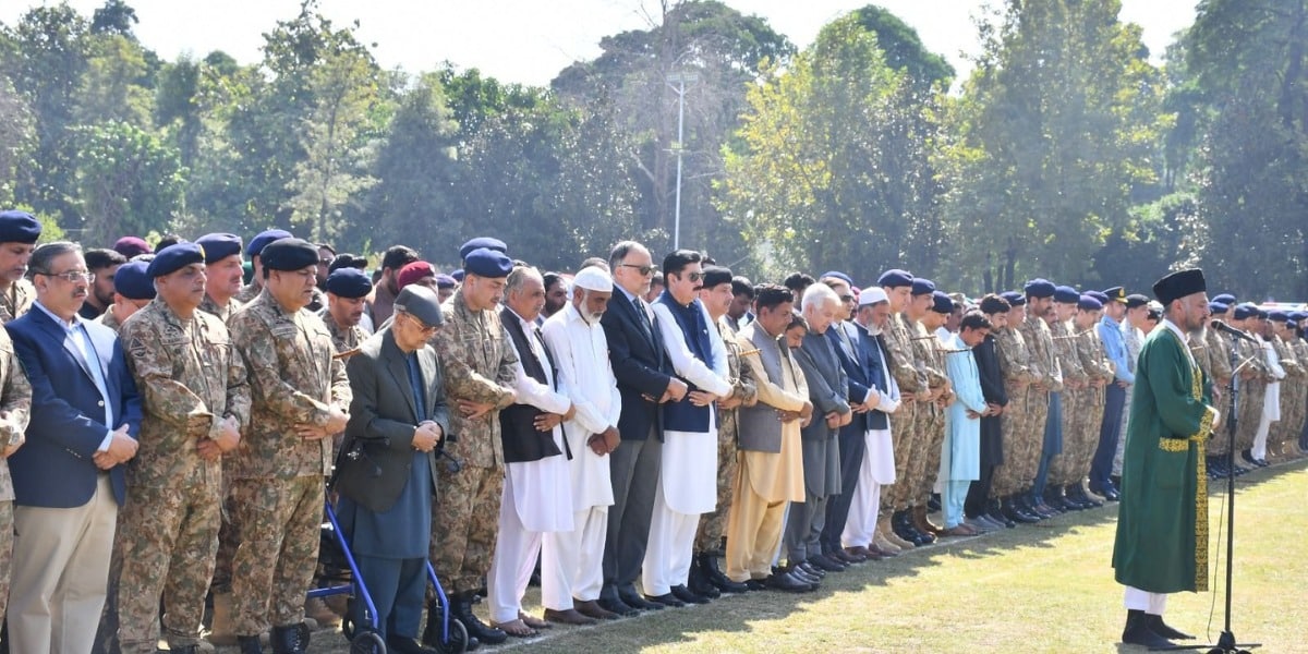 Funeral of the martyrs of Pak-Afghan conflict offered